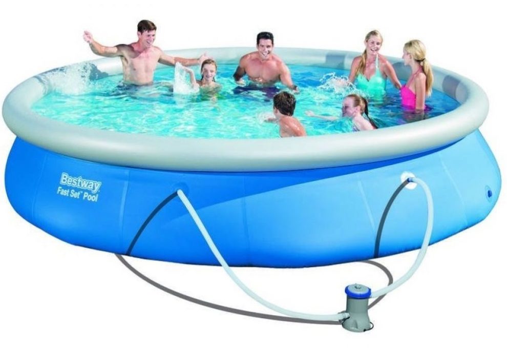Bestway 15ft fast set inflatable pool - Outside Play