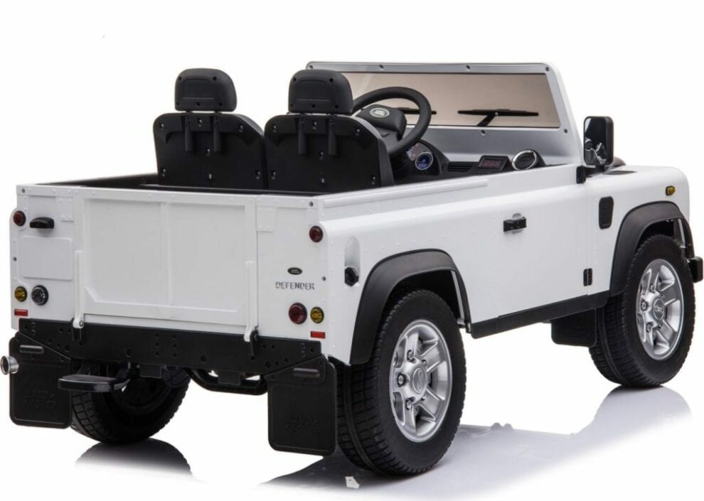 White Land Rover Defender 90