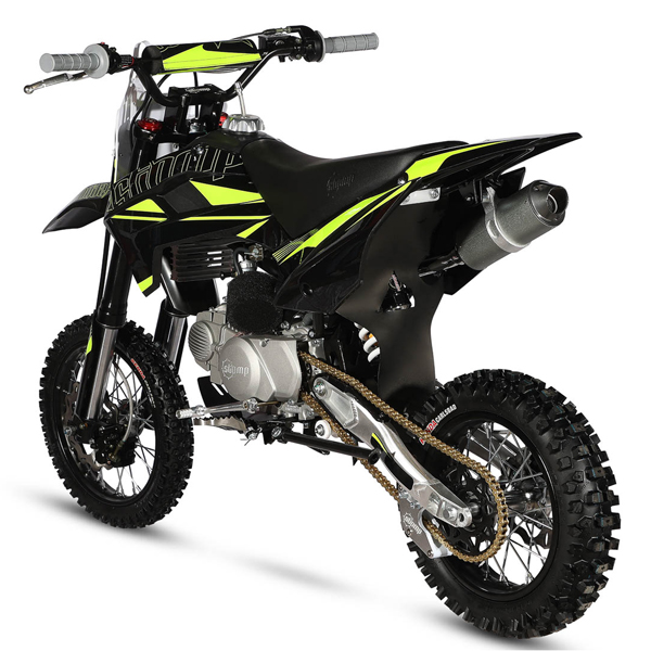 Stomp Z3R 140 Kids Pit Bike 140cc Dirt Bike - Outside Play