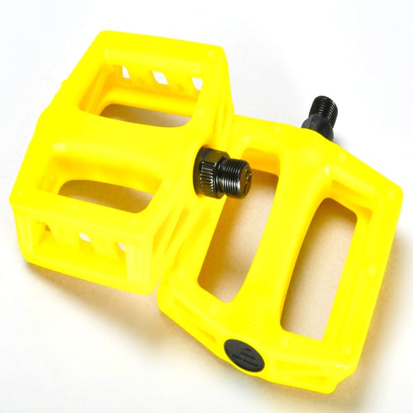 Mafia PP Pedals Yellow (9/16) - Outside Play
