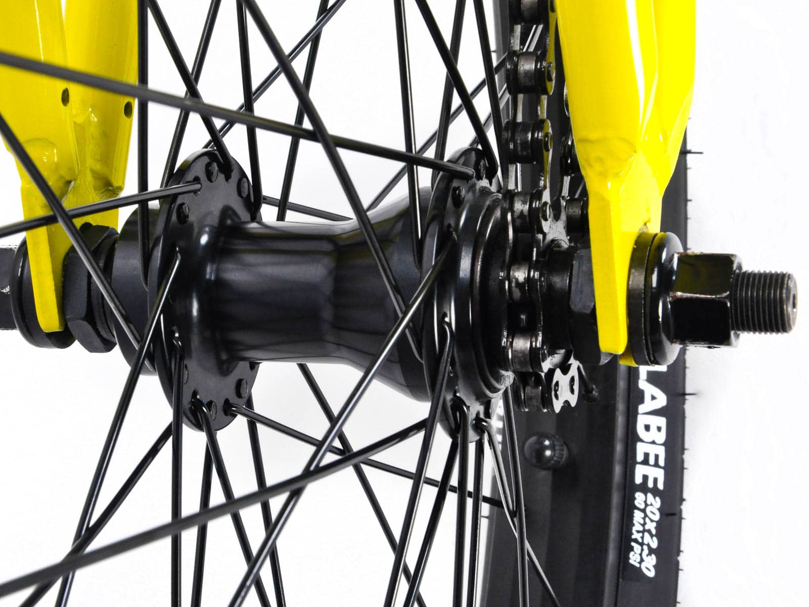 Total BMX Killabee BMX Bike Yellow - Outside Play